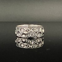 Bee Ring - Etsy