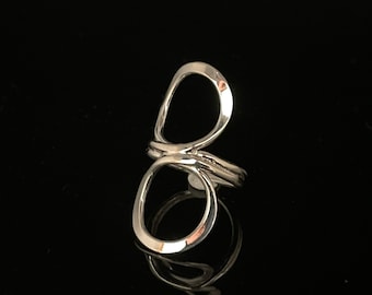 Figure 8 Ring - Etsy