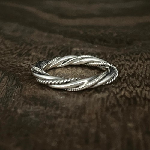 Rustic Rope Braid Silver Ring // 925 Sterling Silver // Celtic - Etsy