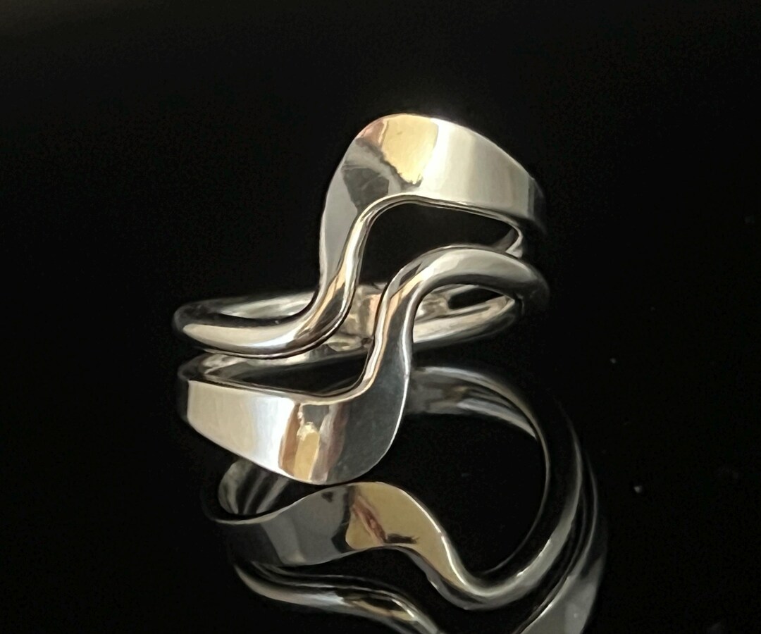 Wavy Silver Ring // 925 Sterling Silver // Sizes 6, 7, 8, 9, 11 Layered ...