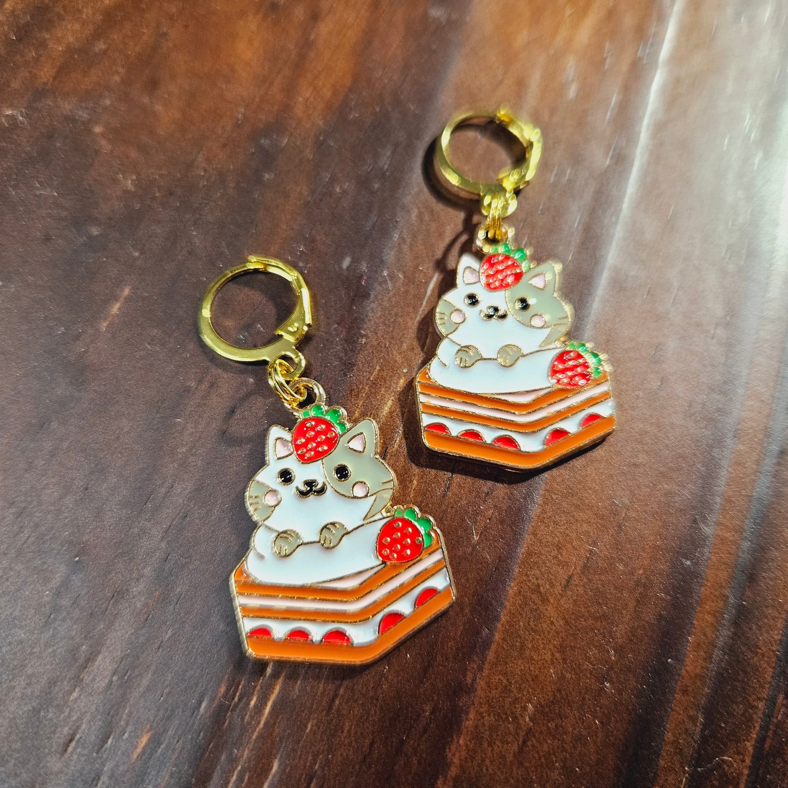 Strawberry Shortcake Cat (single) Stitch Marker Progress Keeper W/ Gold ...
