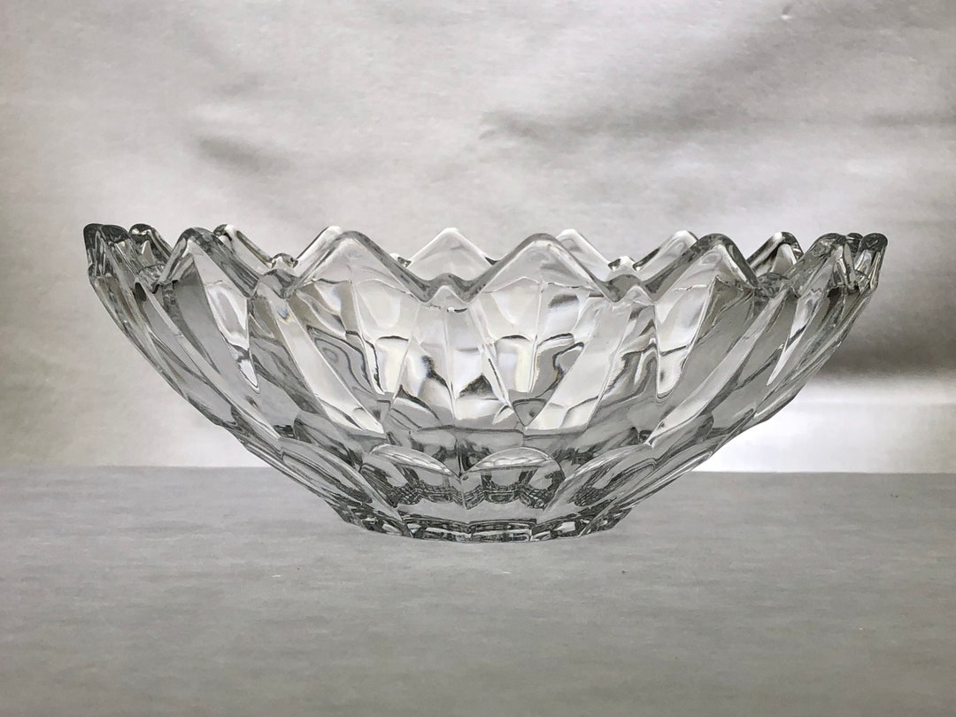 Vintage Bowls | Sawtooth Edge | Cut Glass Geometric Flower Shape | Set ...