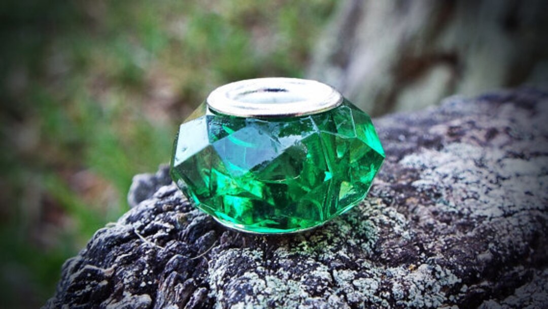 Irish Clover Luck Spell Bead Irish Folk Magic Brings Good Luck and ...