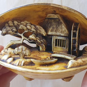 Vintage Japanese Clam Shell Diorama, Mid Century Hand Carved Home Decor ...