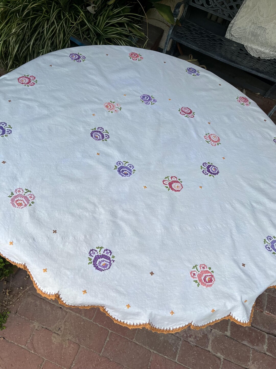 Rare Exquisite 50" Hand Embroidery White Round Pink Purple Gold Round ...