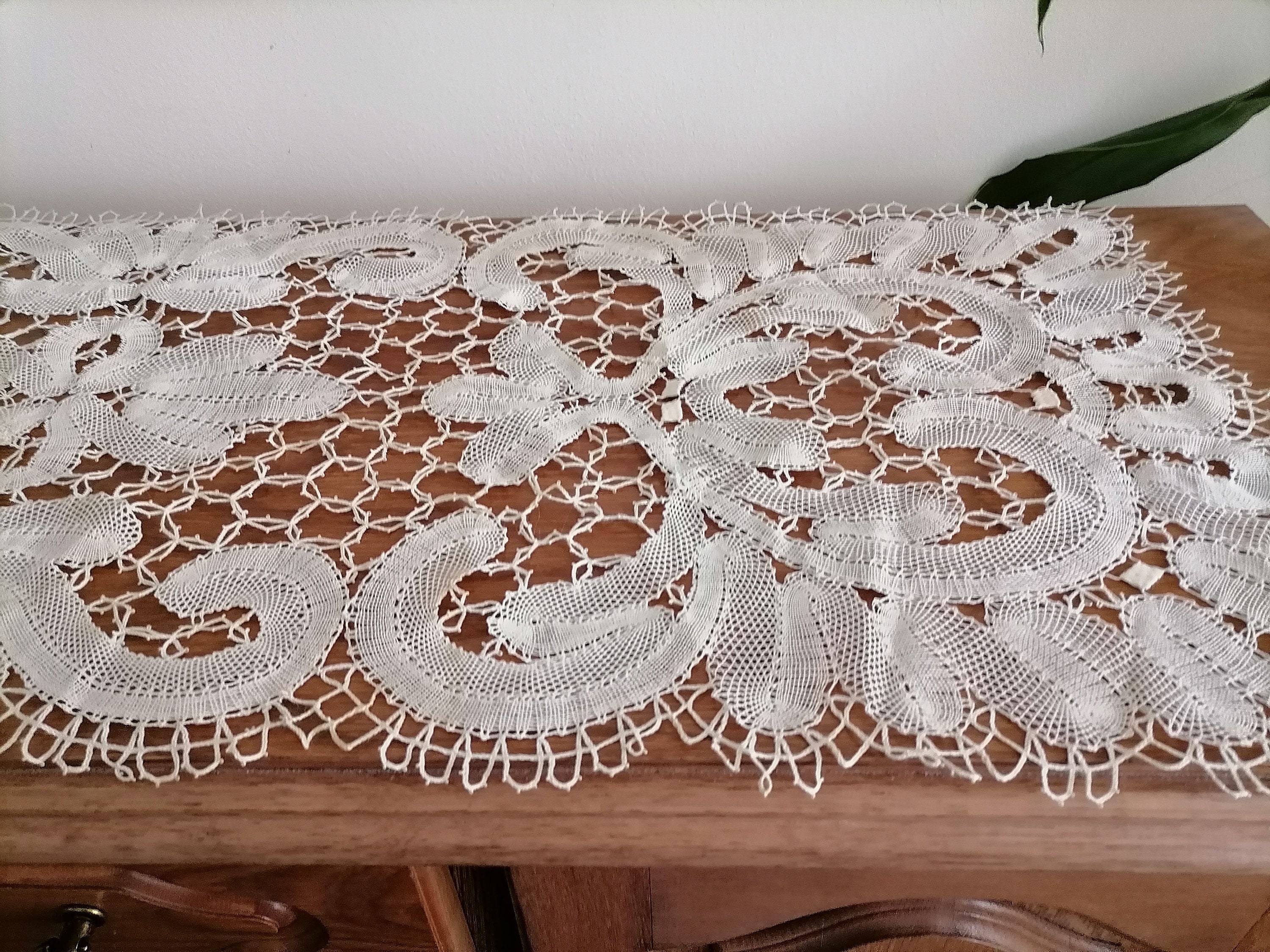 Rare, Unique Tablecloth,antique, Tambour Lace Doily,vintage Venecian ...
