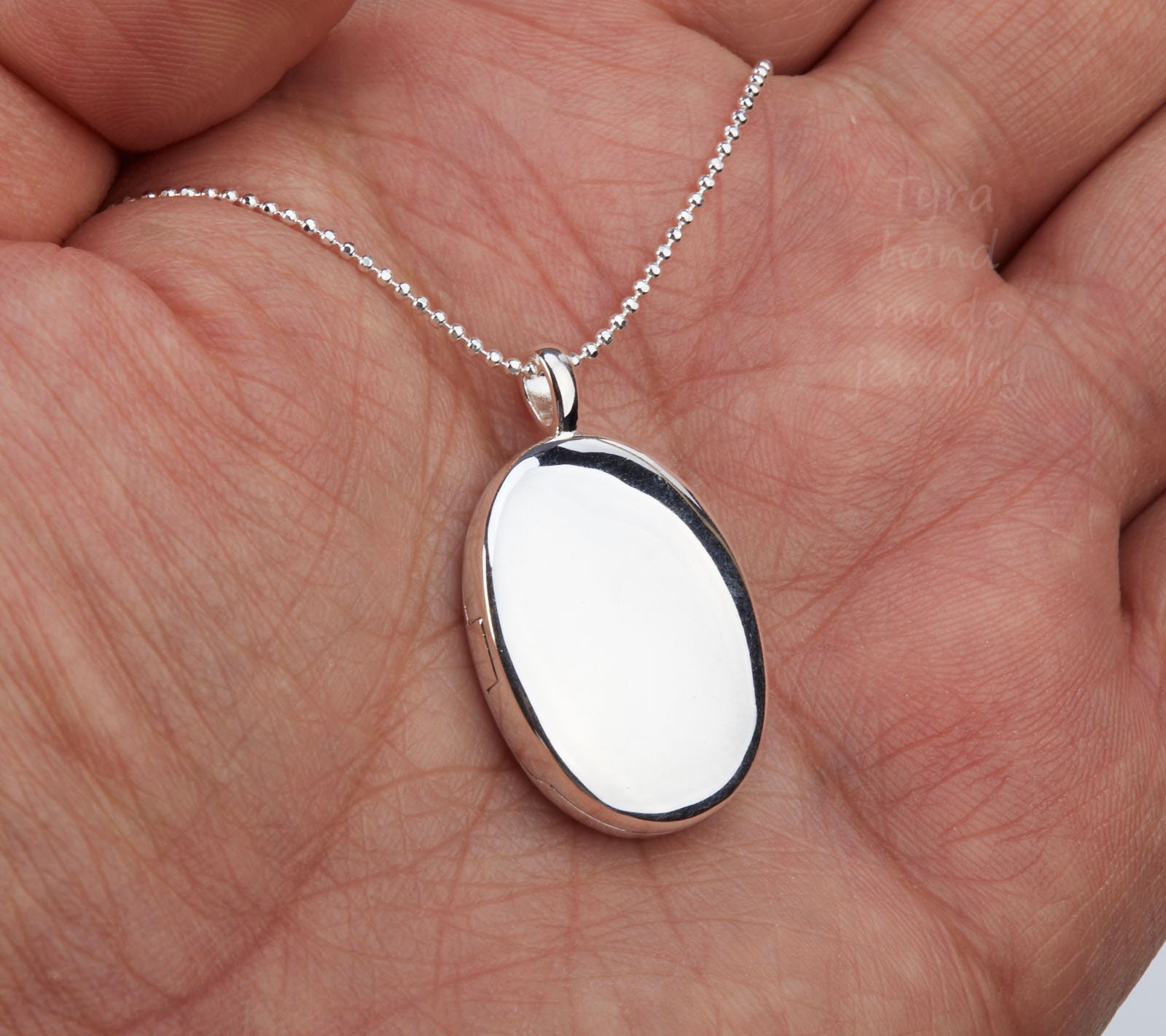 Engraved solid sterling silver locket with photomemorial | Etsy