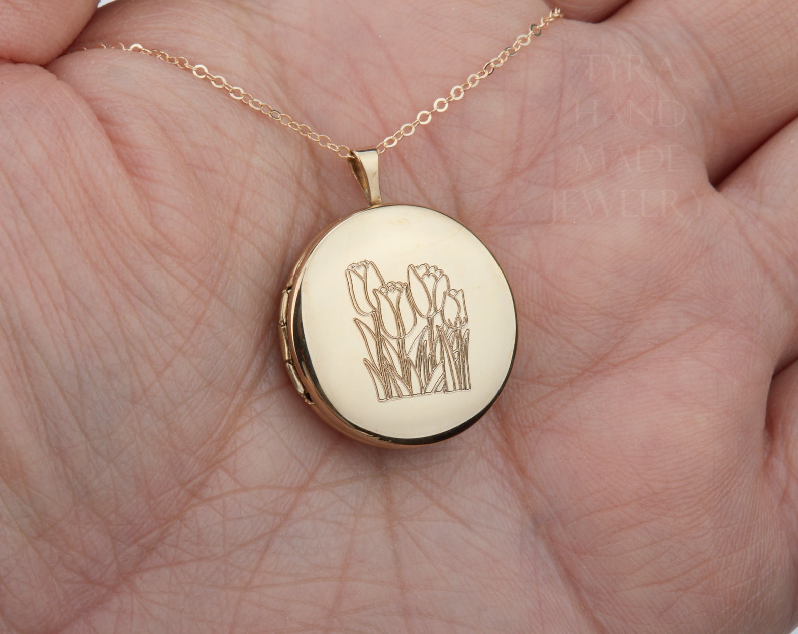 14K gold filled round photo locketcustom engravingmemorial | Etsy