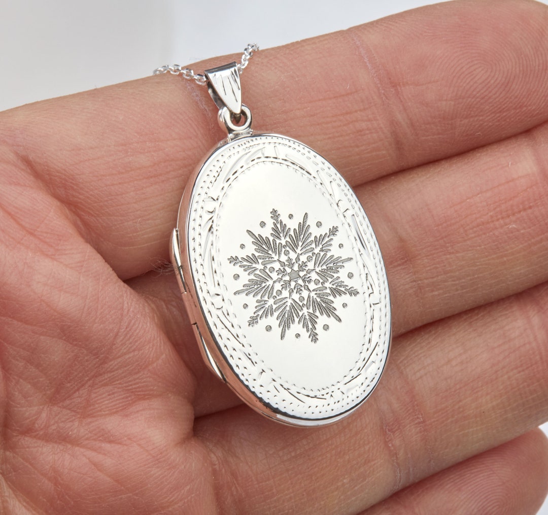 Large Oval Sterling Silver Locket With Photo,custom Engraved Keepsake ...