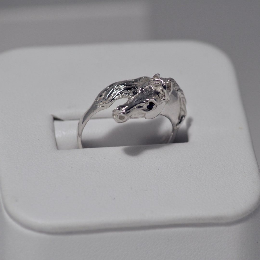Horse Head Ring With Sapphire Eyes - Etsy