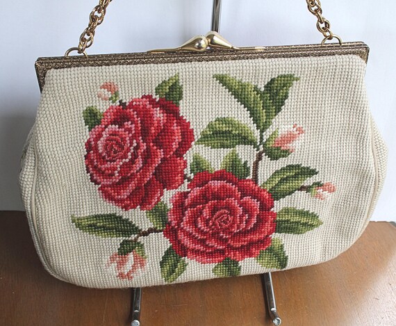 Red Roses Needlepoint Handbag With Decorated Frame C.… - Gem