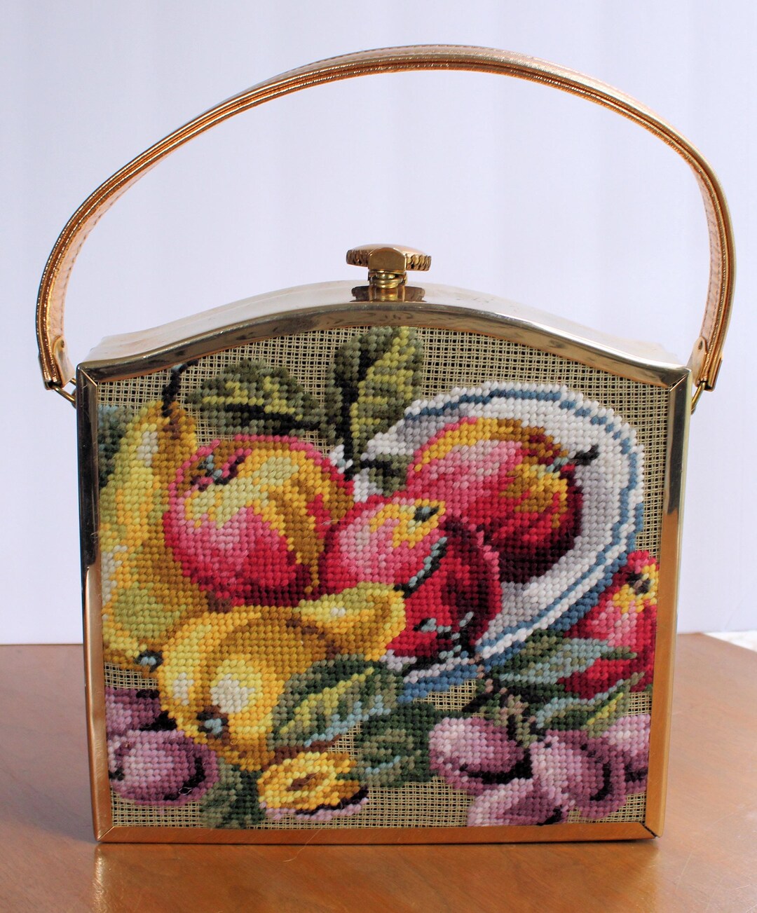 Vintage 1950 Gold Hard Case Fruit Design Needlepoint Handbag/purse - Etsy