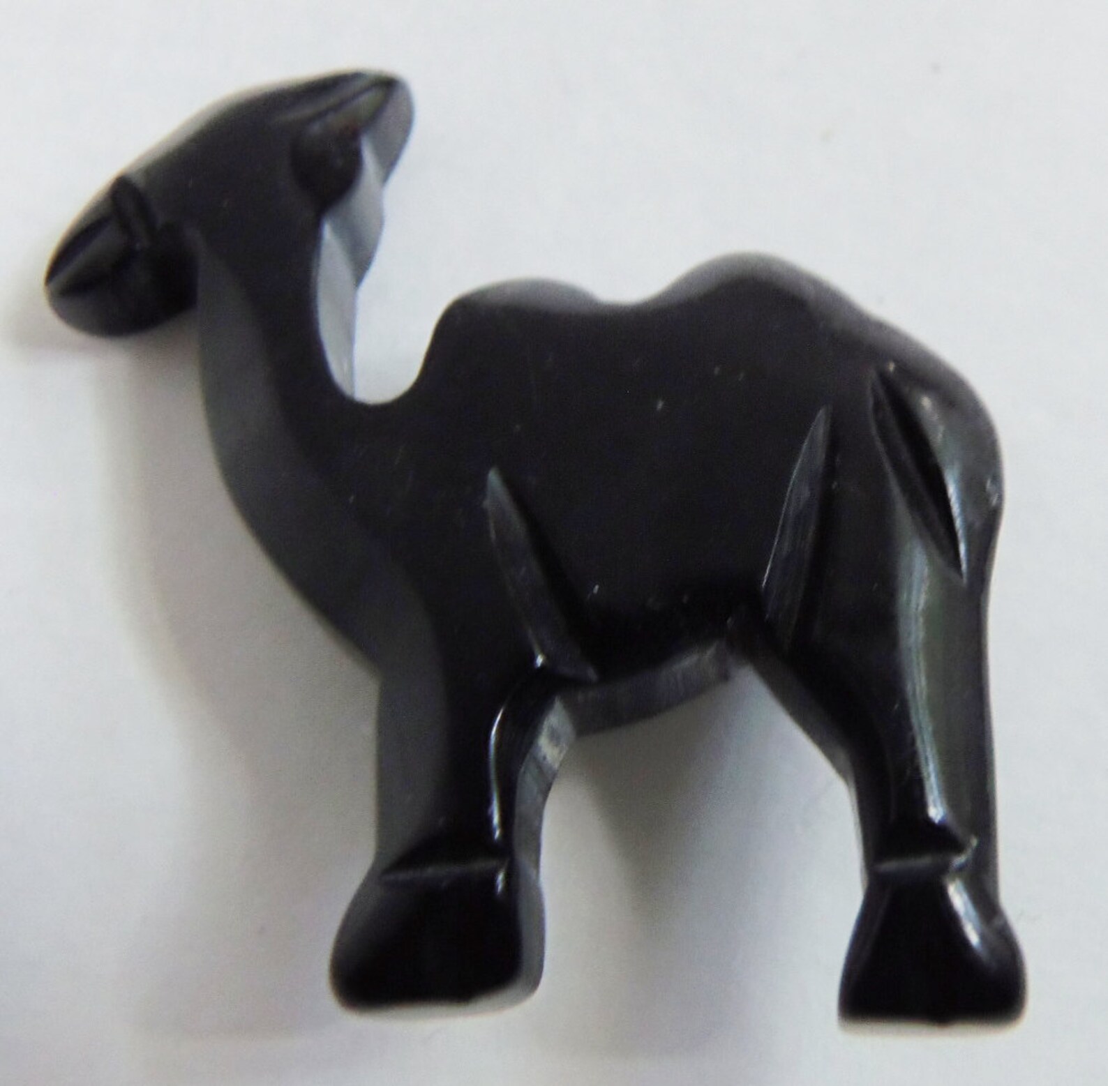 Bakelite Black Hand Carved Camel Pin/brooch Vintage 1940 Animal Pin - Etsy