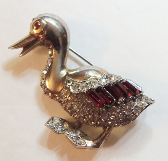 Rhinestone Duck Brooch/Pin Vintage 940 Gold Figural P… - Gem