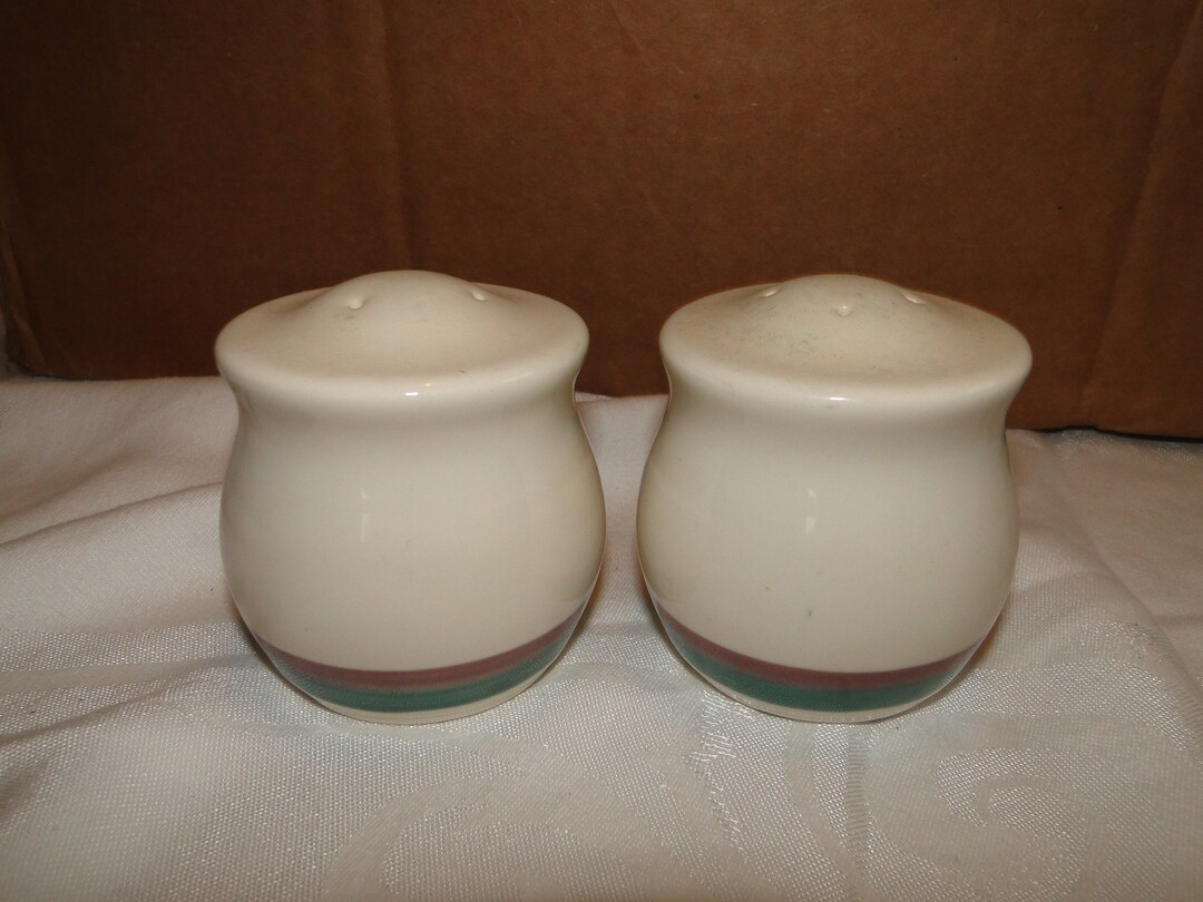 Pfaltzgraff JUNIPER Pattern Salt & Pepper Shaker Set - Etsy
