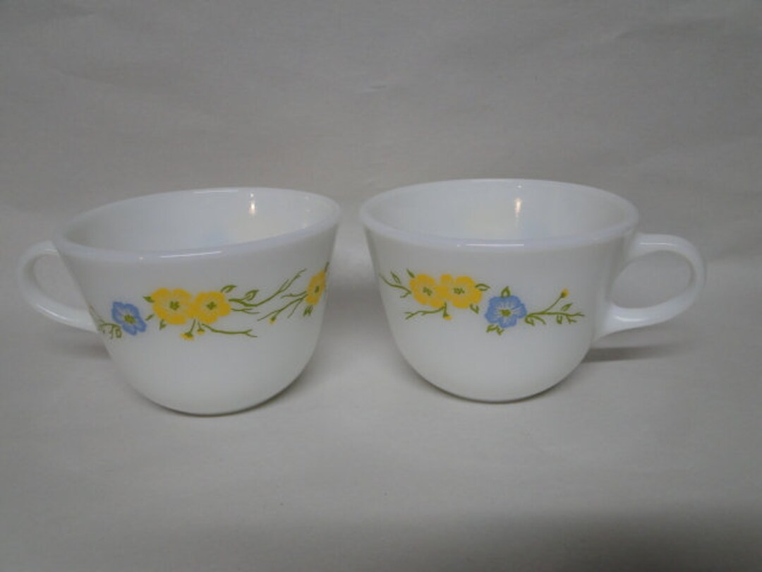 Set of 2 Corning Pyrex FLIRTATION Pattern Milkglass Coffee Cups - Etsy