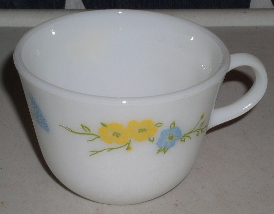 Set of 2 Corning Pyrex FLIRTATION Pattern Milkglass Coffee Cups - Etsy