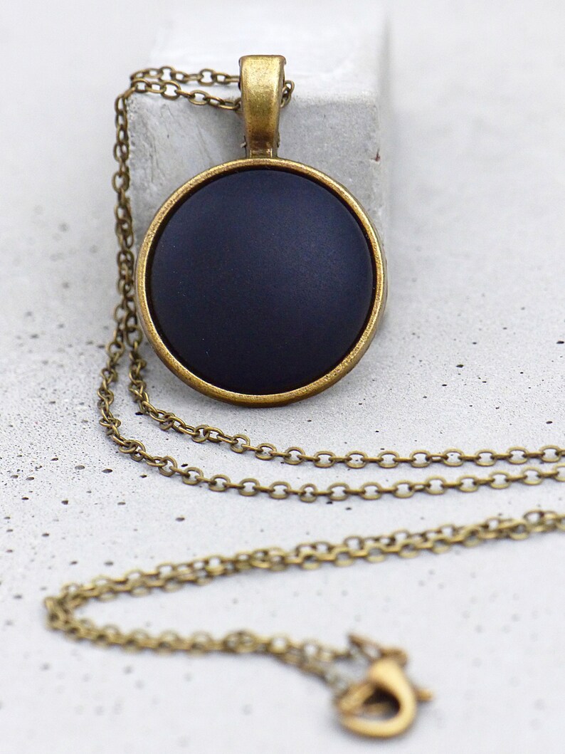 Basic necklace matt black | Etsy