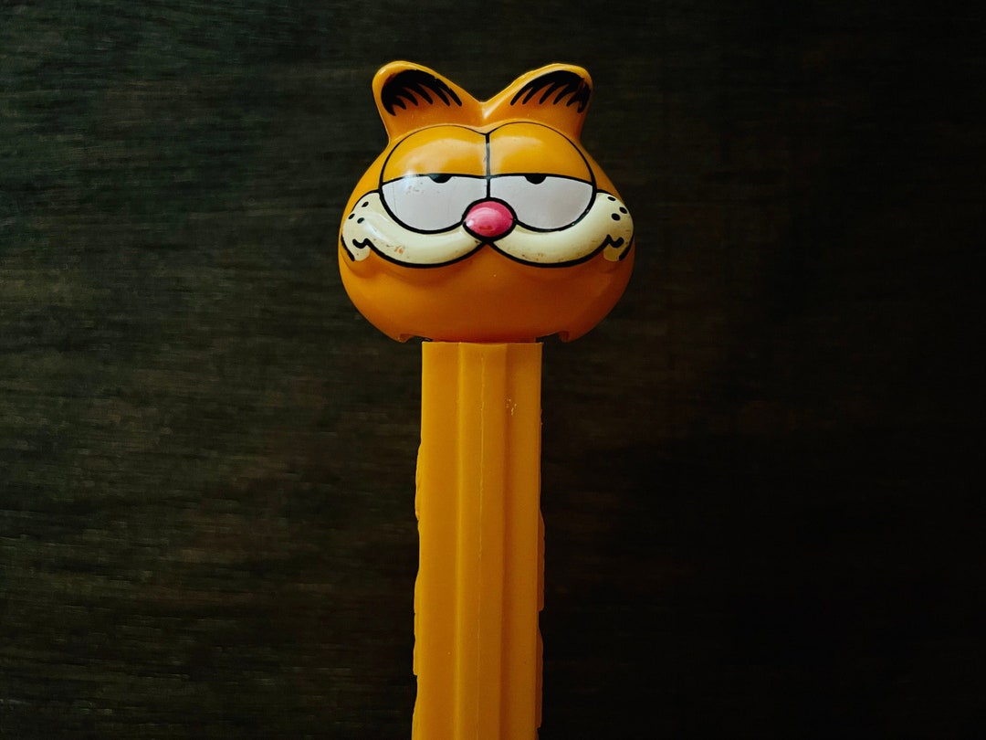 Vintage 90's Garfield Smiling Smirk Grin Pez Candy - Etsy