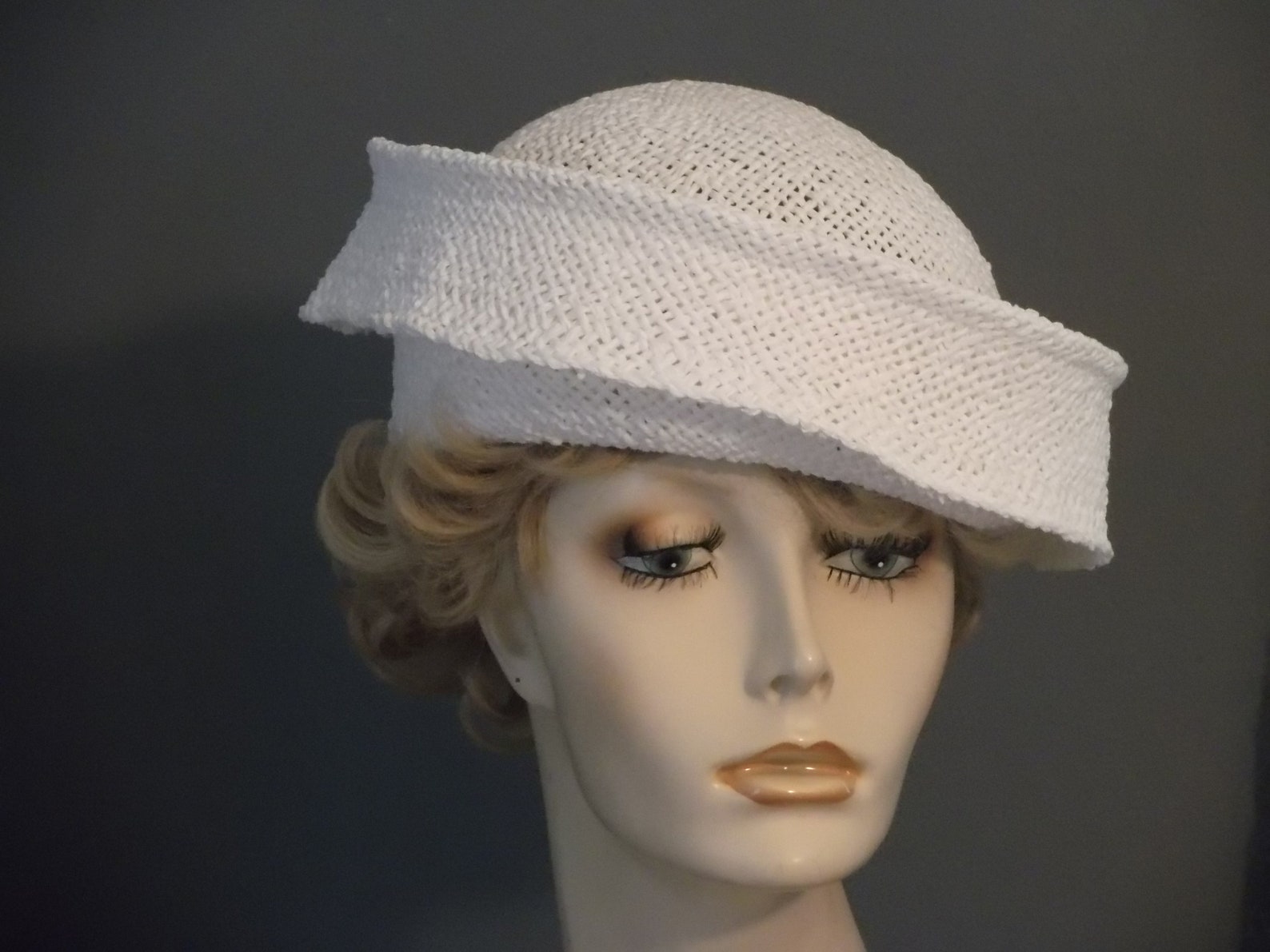 White Straw Beret Type Hat Vintage Style Hand Molded Unique - Etsy