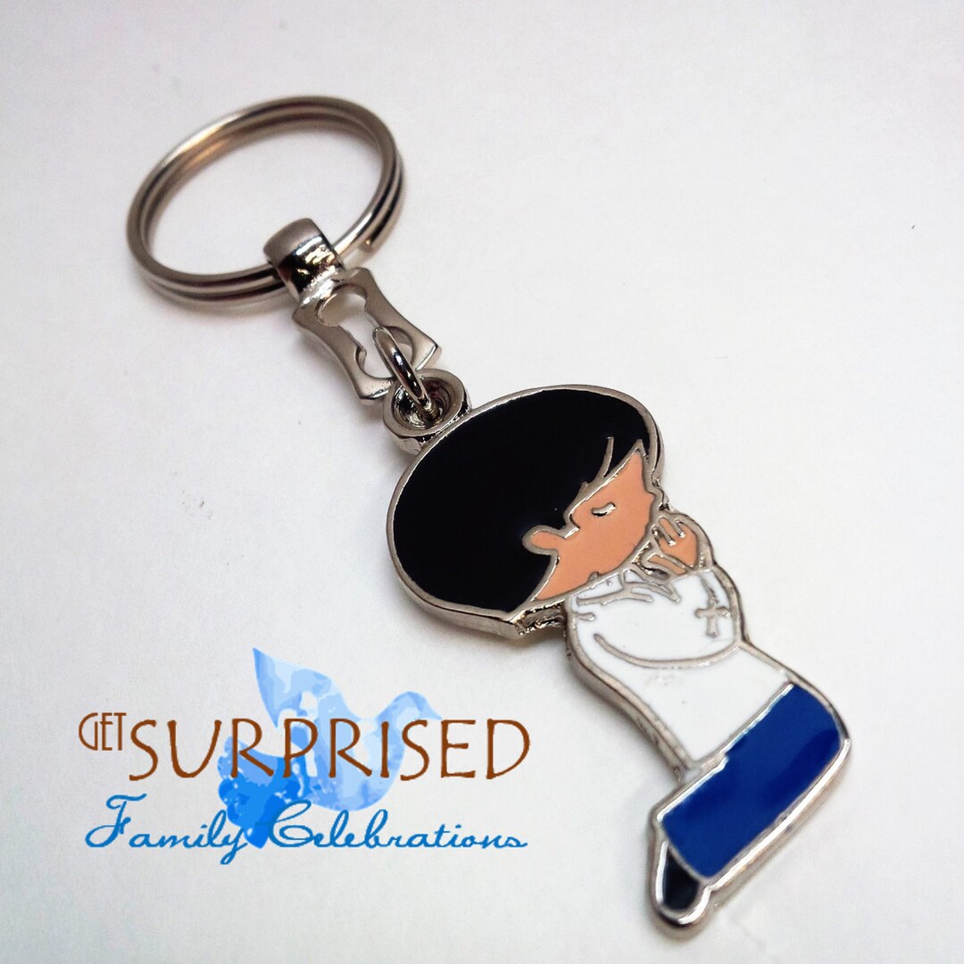 5 PRAYING BOY KEYRING, Fine Enamel Key Ring, Favor for First Communion ...