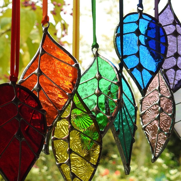 Flower With Leaves Stained Glass Pattern // DIGITAL DOWNLOAD Hobby and ...