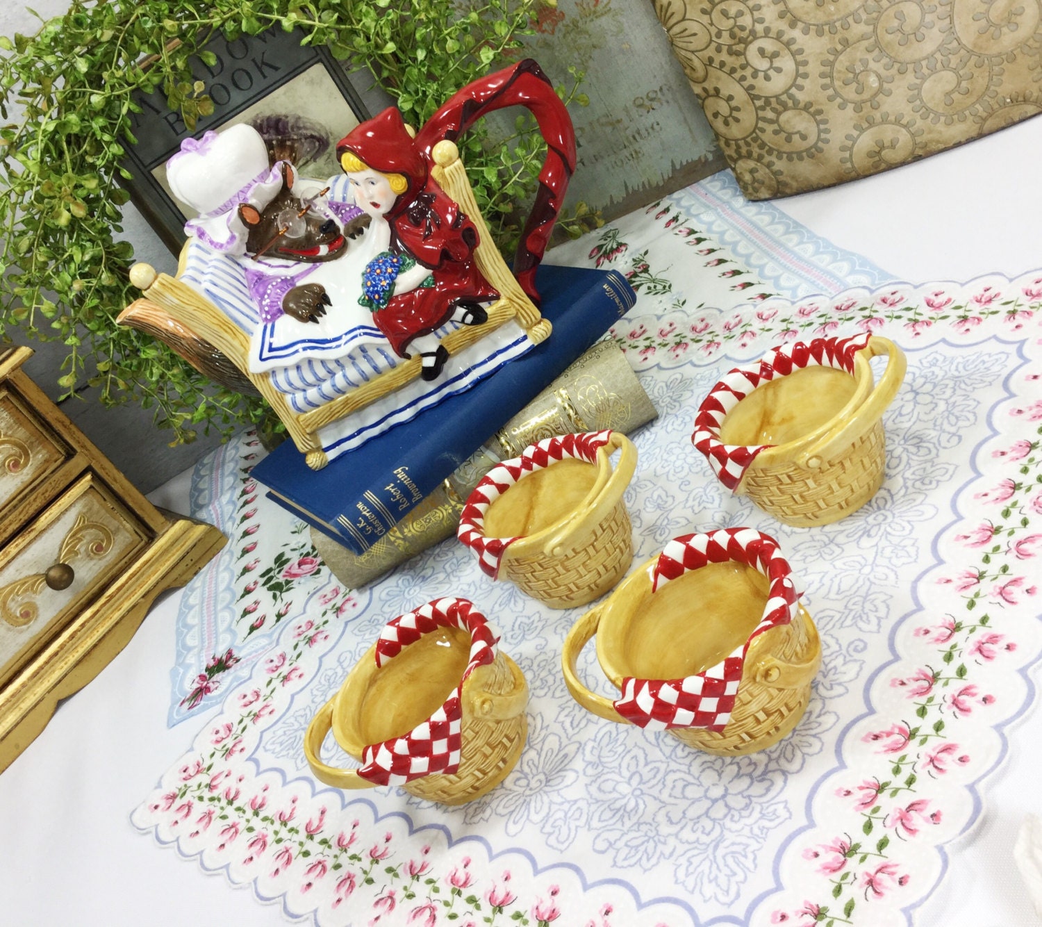 Little Red Riding Hood Tea Set, Retired Collectors Set, Dept. 56 ...