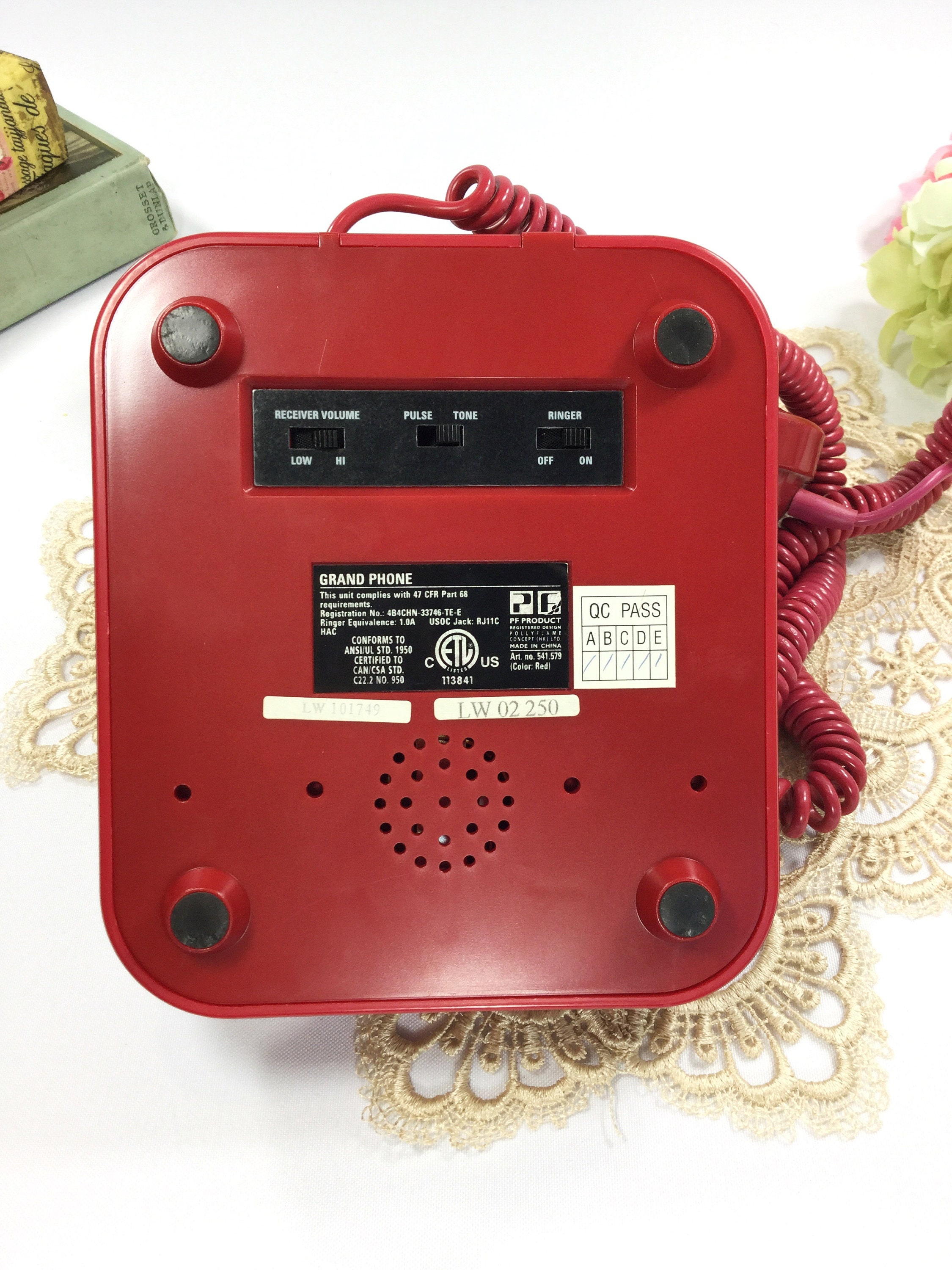 Vintage Retro Style Matte Red Push Button Telephone, Red Desk Top Phone ...