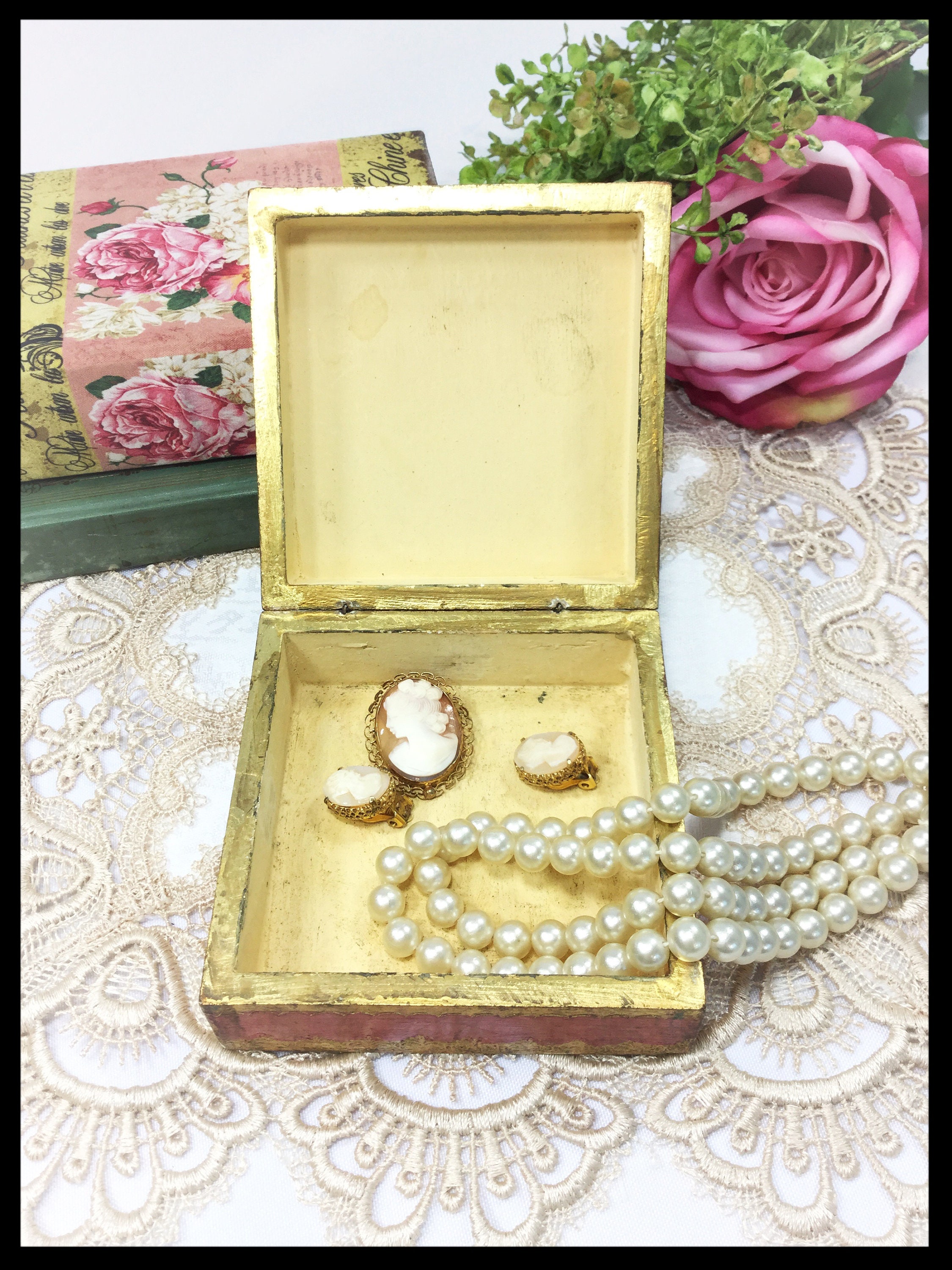 Italian Florentine Scenic Jewelry Box, Portrait Trinket Box, Gold ...