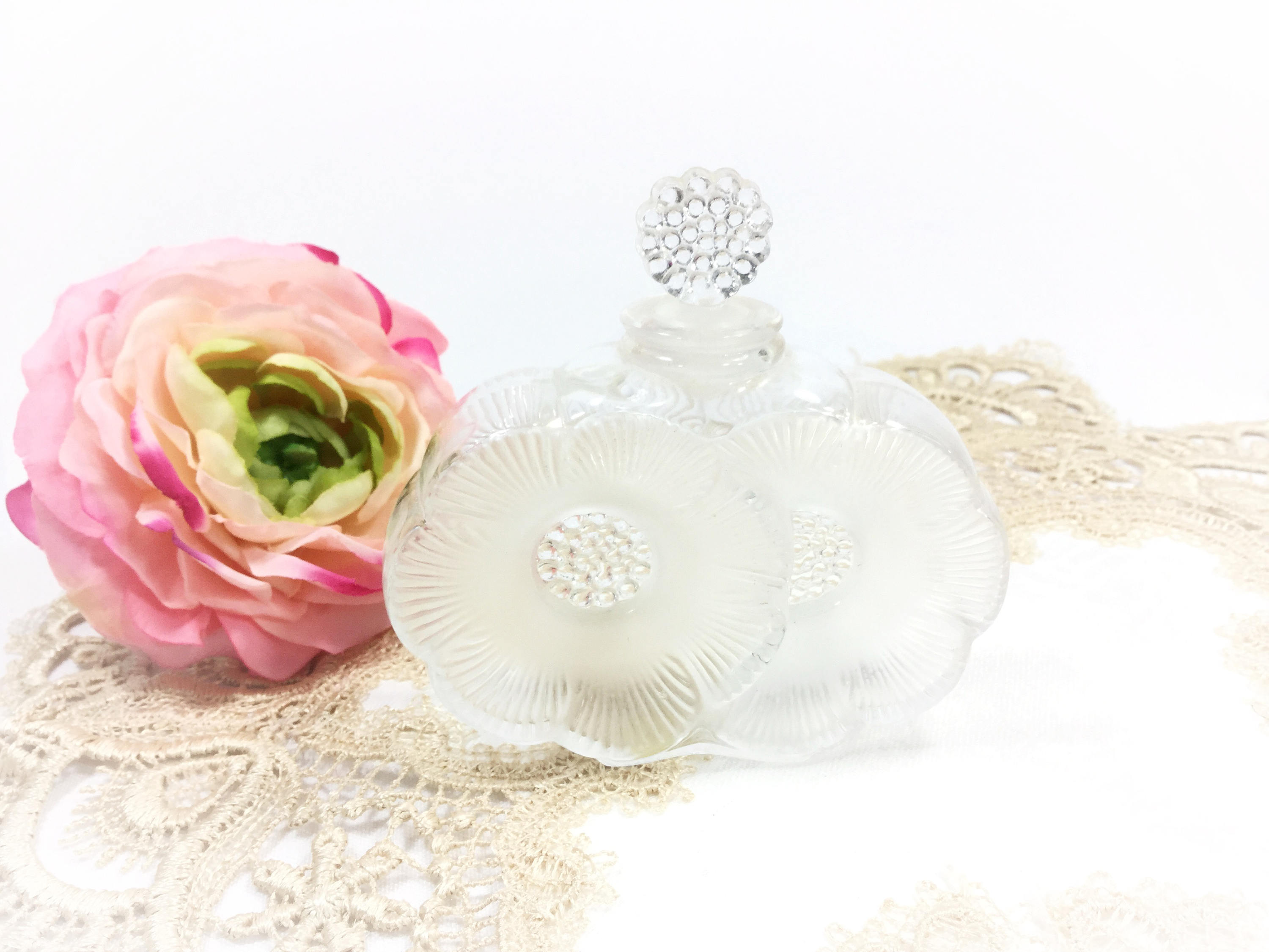 Vintage Hibiscus Frosted Glass Perfume Bottle with Floral Stopper ...