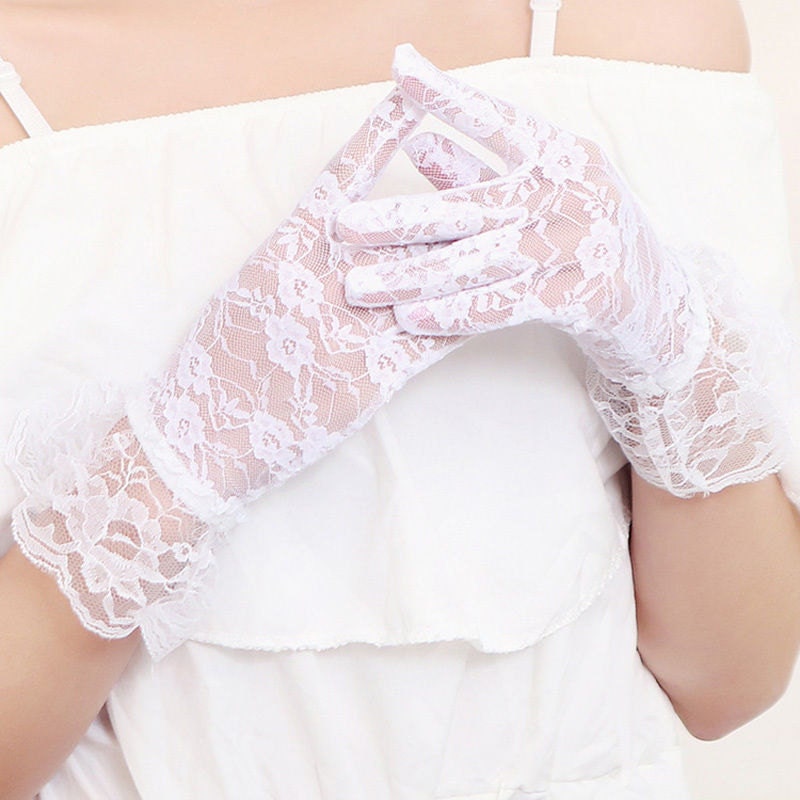 Elegant White Lace Ladies Above Wrist Length Gloves W/ Lace Ruffle ...