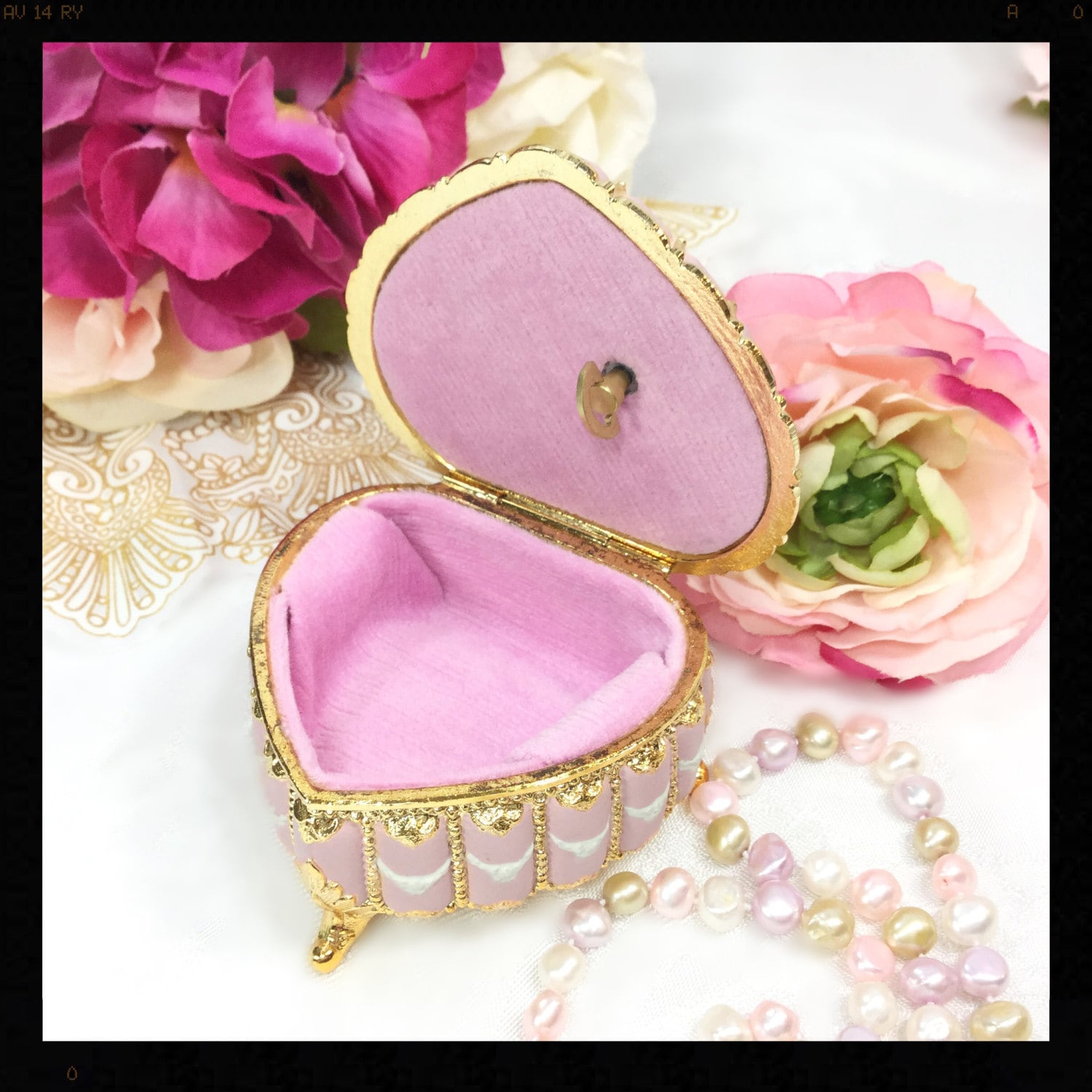 Pink Heart Musical Trinket Box W/ Gold Accents, Pink Heart Jewlery Box ...