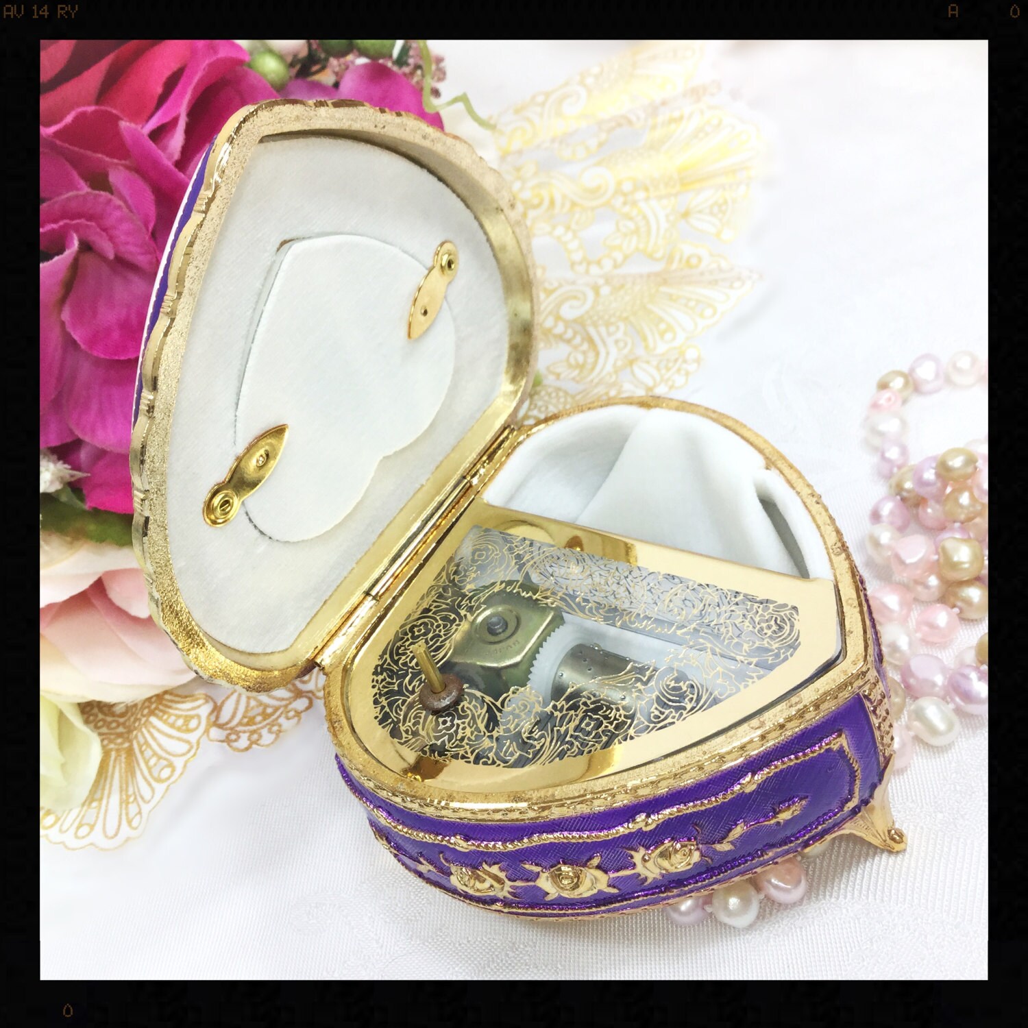 Sankyo Musical Heart Shaped Trinket Box, Photo Musical Box, Japan ...