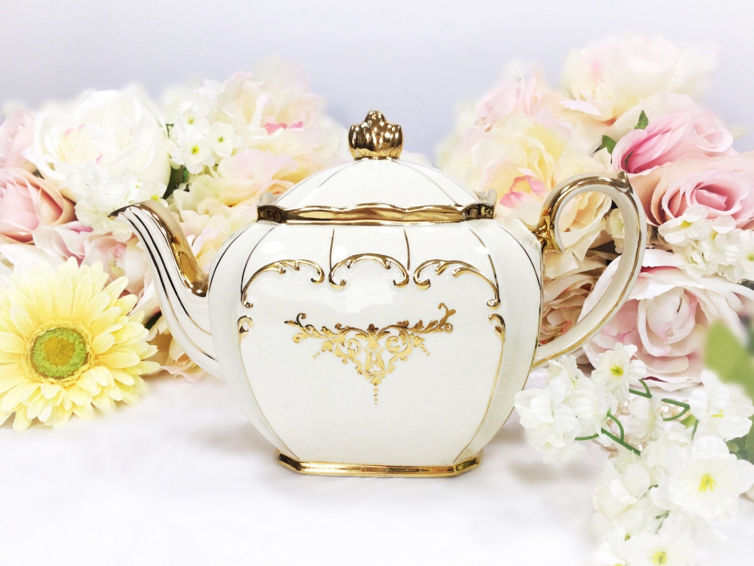 Enchanting Cubed Sadler Teapot, Full Sized English Teapot, Perfect for ...