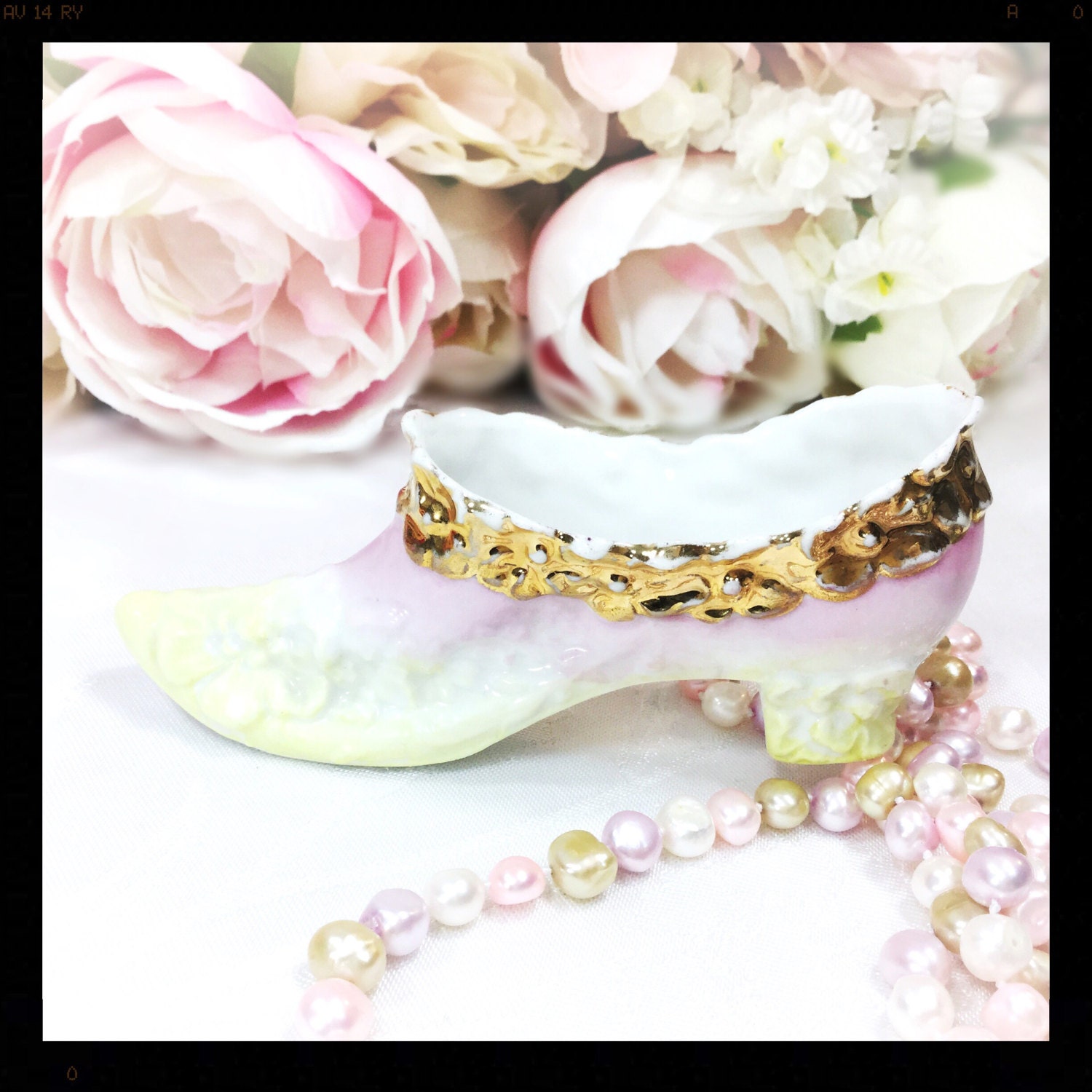 Porcelain Gilt Boot, Porcelain Shoe, Shoe Trinket Tray, Office Decor ...