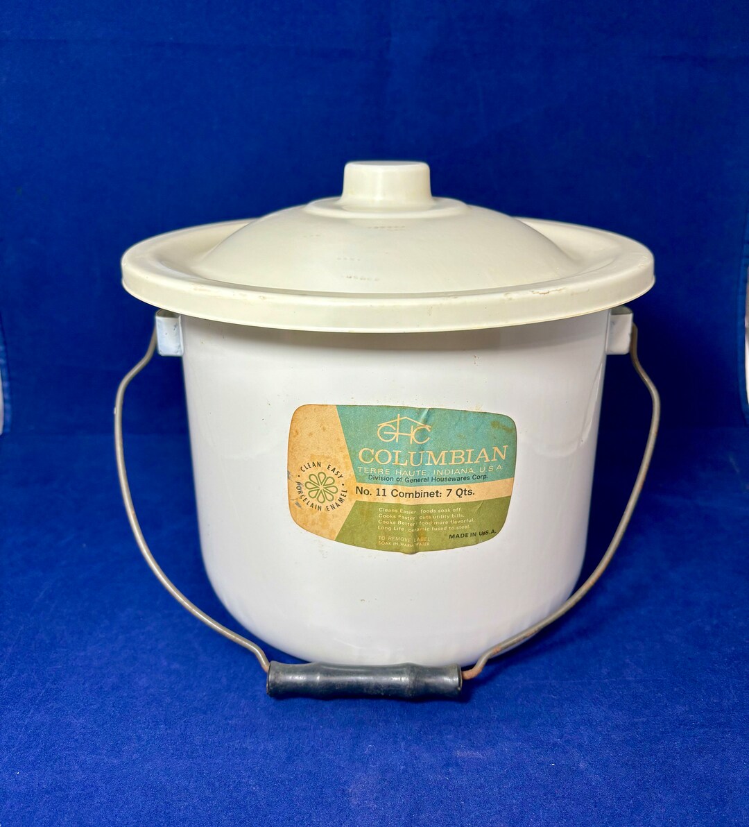 Vintage Chamber Pot Plastic Lid. Original Columbian Label. White ...