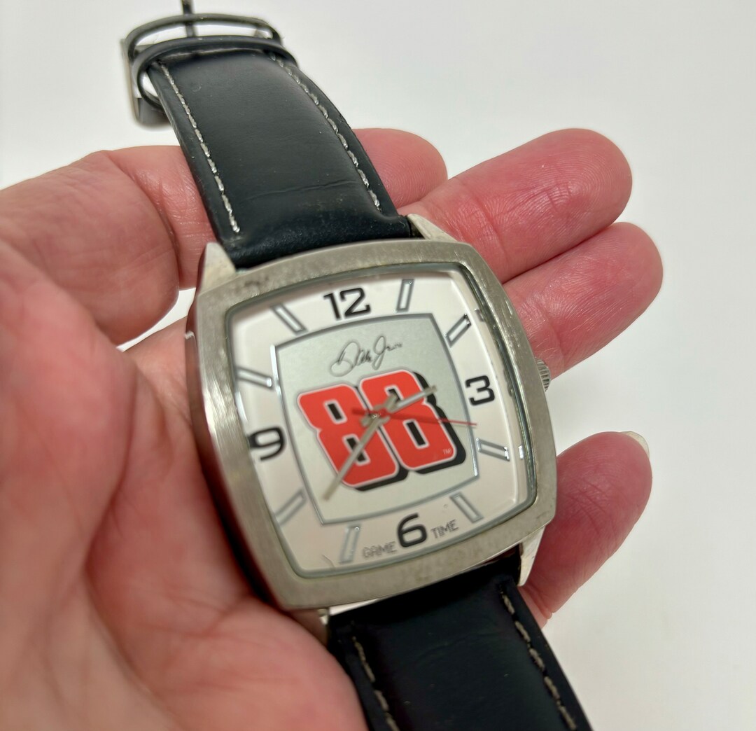 Vintage Dale Jr. TM #88 Game Time Men’s Wrist Watch. 9” Leather Band ...