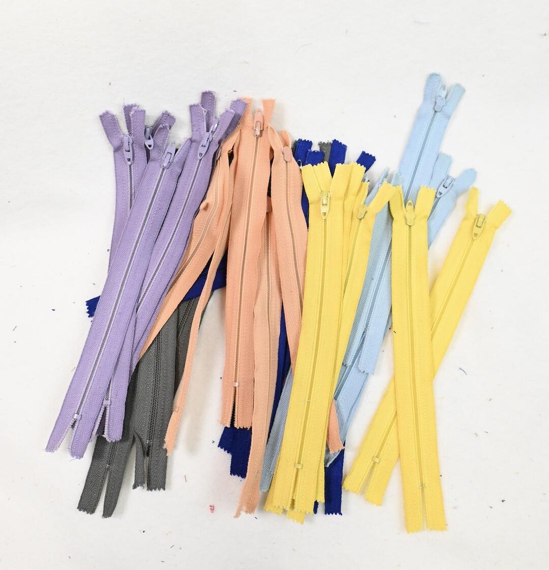 Bundle of 30 X 7" Vintage 1970's Plastic Nylon Poly TALON Zippers - Etsy
