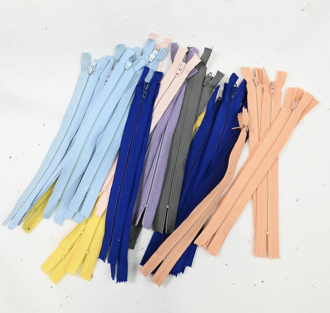 Bundle of 30 X 7" Vintage 1970's Plastic Nylon Poly TALON Zippers - Etsy
