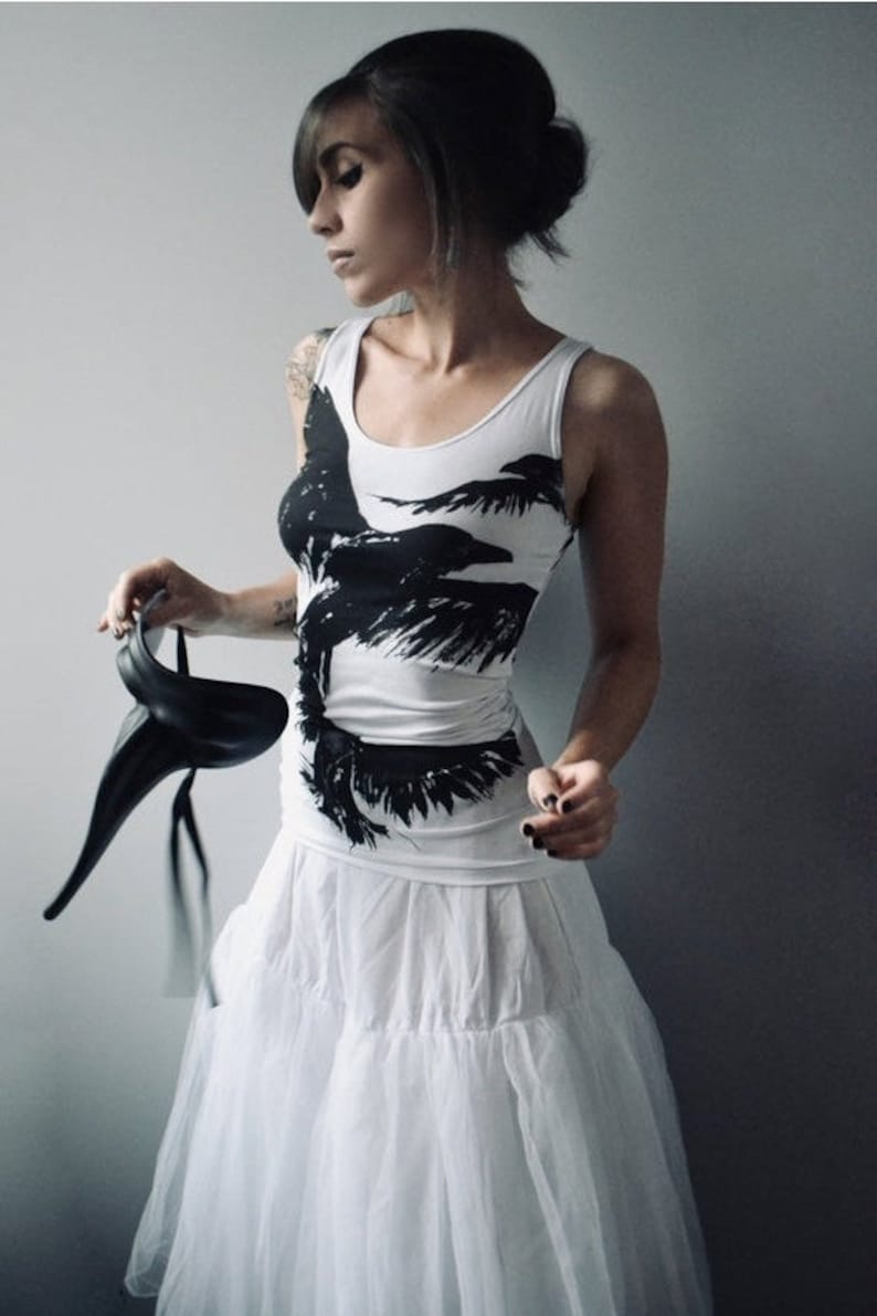 Crow Yoga Tank Top / Witch Clothing / Raven Muscle Tank / - Etsy