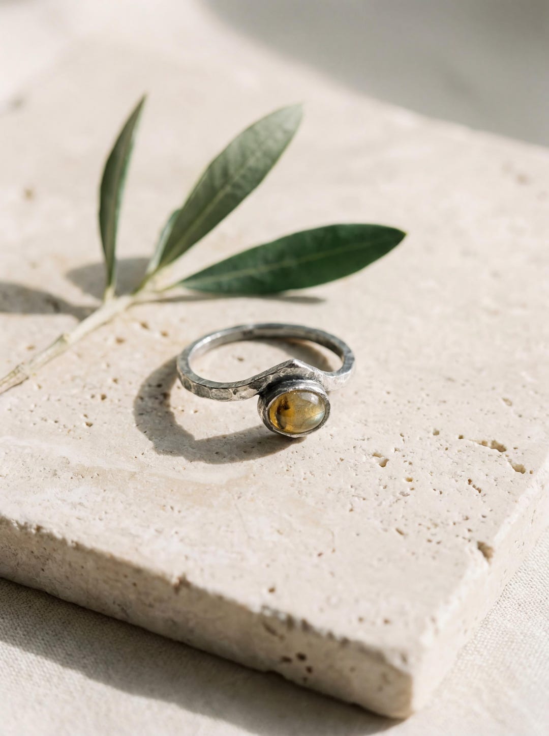Golden Rainbow Labradorite Ring 925 Sterling Silver Oval Gemstone Slim ...