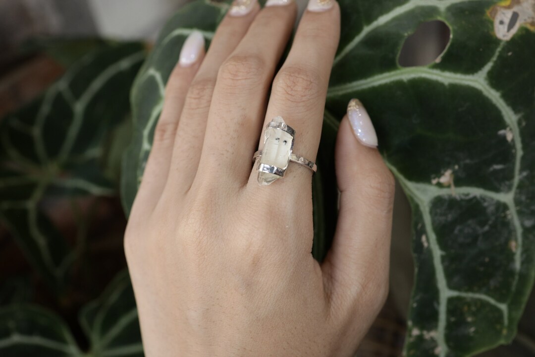 Lemurian Light Double-terminated Quartz Ring hammered & Shiny Finish ...