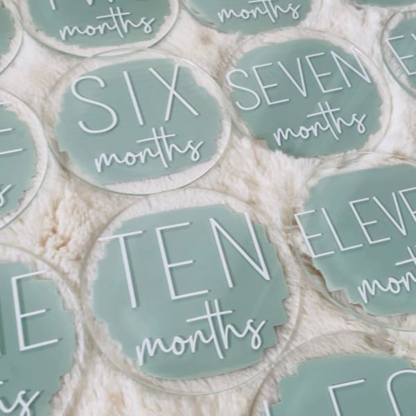 Acrylic Baby Months Signs - Etsy