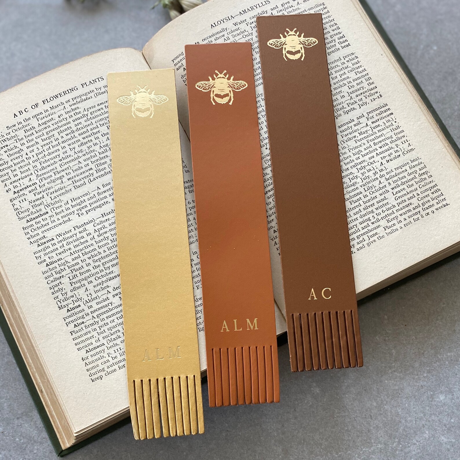 Bespoke Recycled Leather Bee Bookmark - Etsy