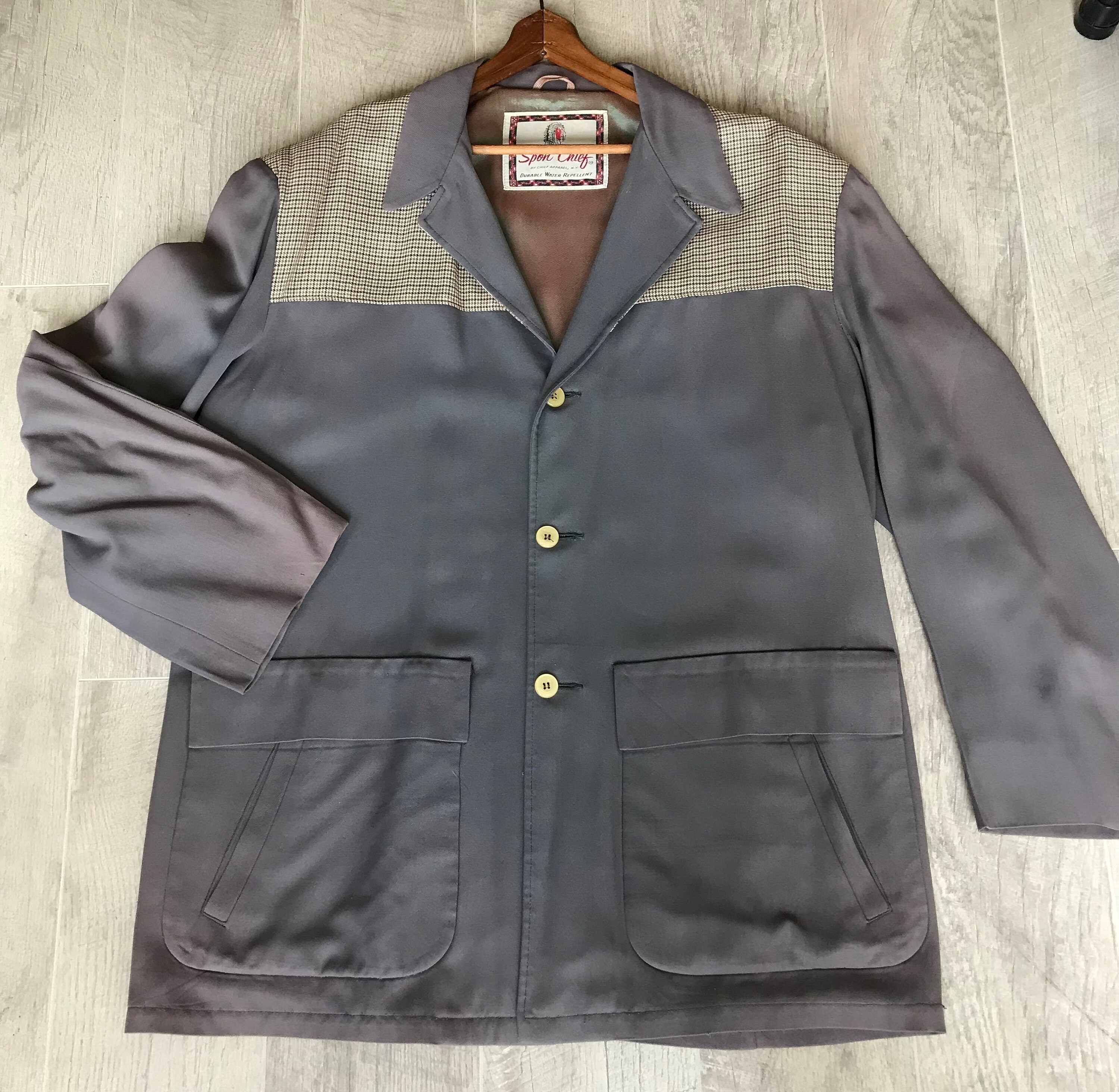 Vintage Two Tone Hollywood Leisure Jacket Sport Chief, Fading, Gray ...