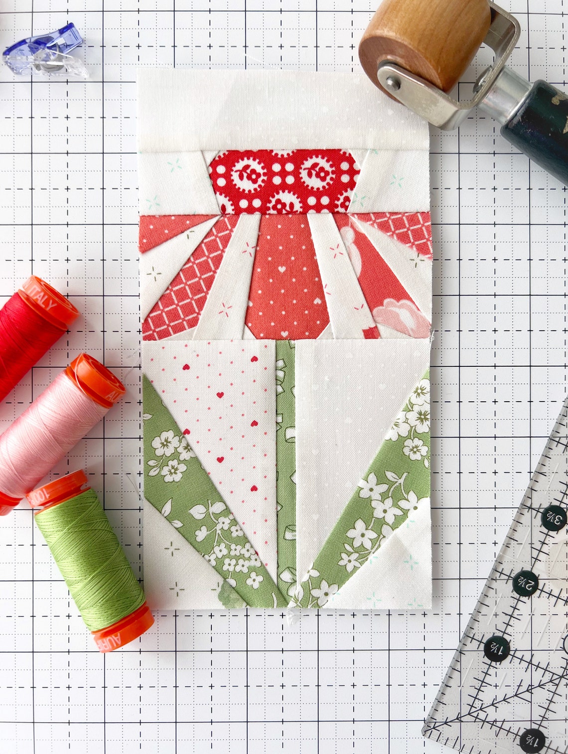 Garden Flower FPP Quilt Block - Etsy