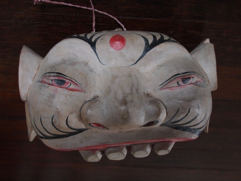 Pair 2 Vintage INDONESIAN KOKOKAN RATTLES Carved Wood | Etsy