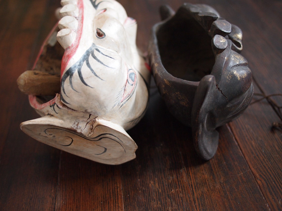 Pair 2 Vintage INDONESIAN KOKOKAN RATTLES, Carved Wood Sculpture Mask ...