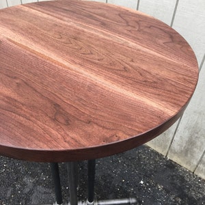 Large Round Table - Bistro Table, Restaurant Table - 60” Round Table ...