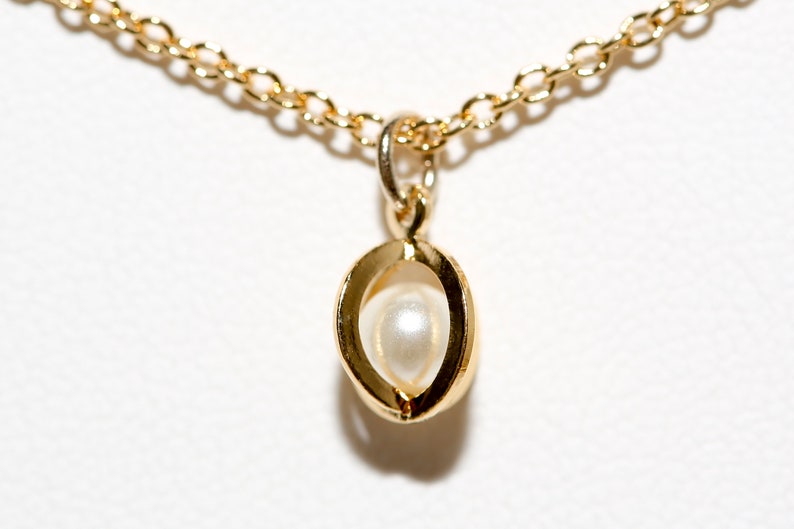 Caged Pearl Necklace - Etsy